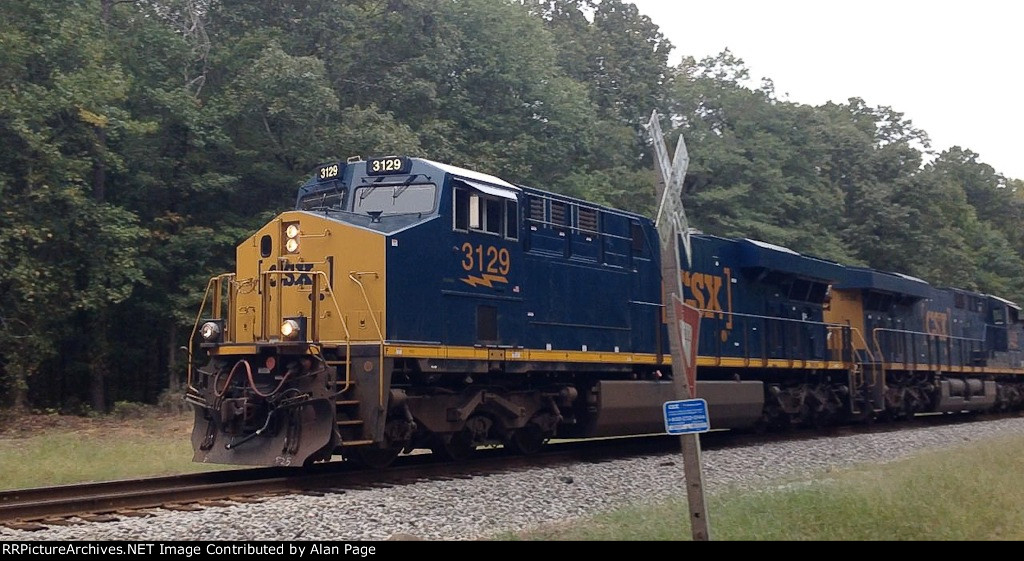 CSX ES44AC-H's 3129 and 3136